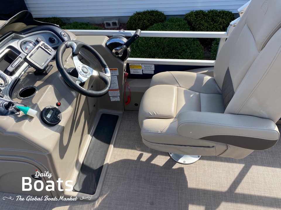 2020 Sun Tracker Sportfish 22 Dlx for sale. View price, photos and Buy ...