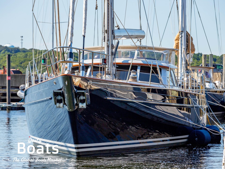 2004 Ted Hood Fontaine Custom 92' Pilothouse for sale. View price ...