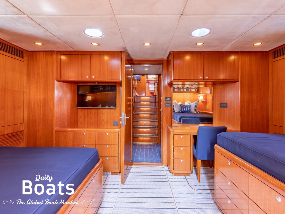 2004 Ted Hood Fontaine Custom 92' Pilothouse for sale. View price ...