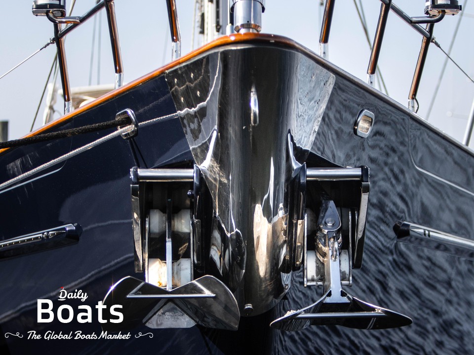 2004 Ted Hood Fontaine Custom 92' Pilothouse for sale. View price ...