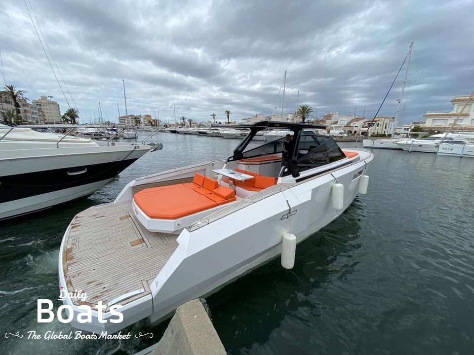 2020 Evo Yachts R4 for sale. View price, photos and Buy 2020 Evo Yachts ...