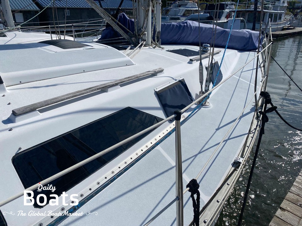 1993 Hunter 37.5 à vendre. Voir le prix, les photos et Acheter 1993 ...