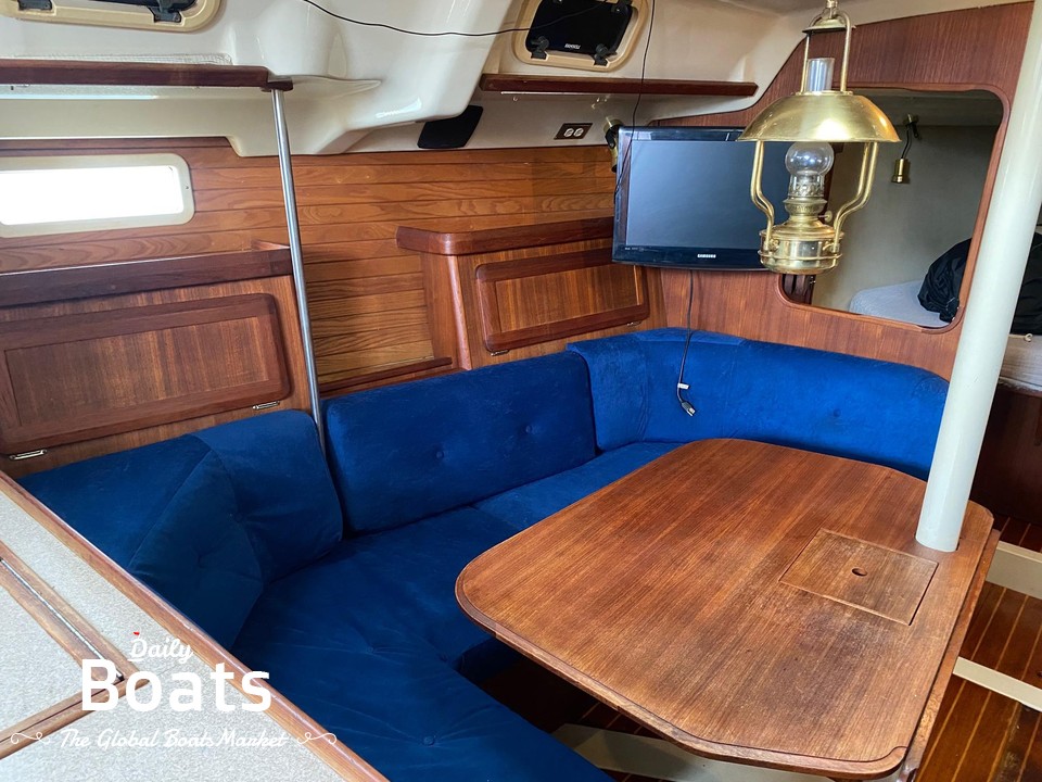 1993 Hunter 37.5 for sale. View price, photos and Buy 1993 Hunter 37.5 ...