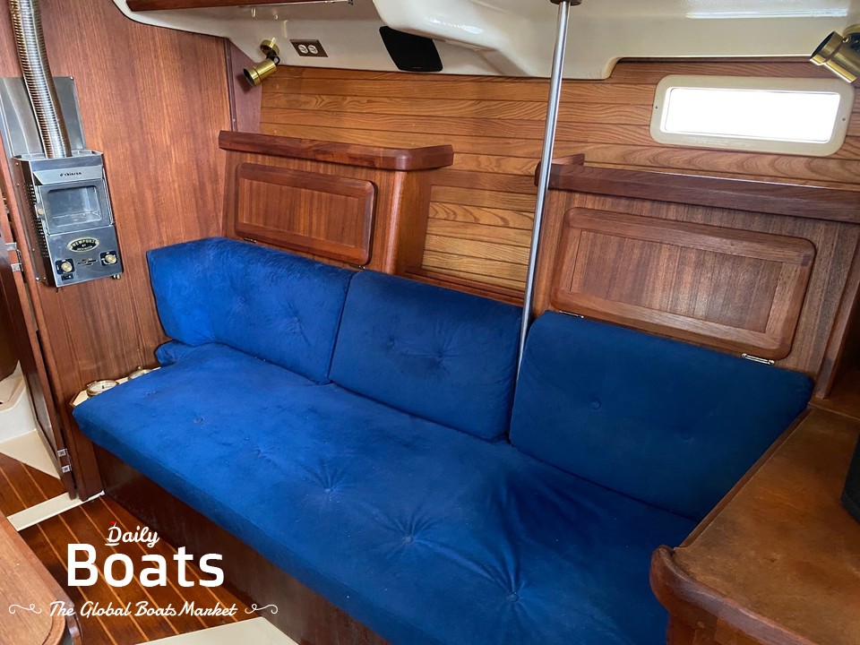 1993 Hunter 37.5 for sale. View price, photos and Buy 1993 Hunter 37.5 ...