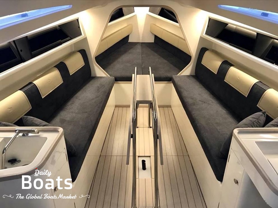 2022 Italia Yachts 9.98 for sale. View price, photos and Buy 2022 ...