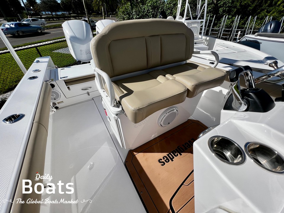 2019 Everglades 273 Center Console for sale. View price, photos and Buy ...