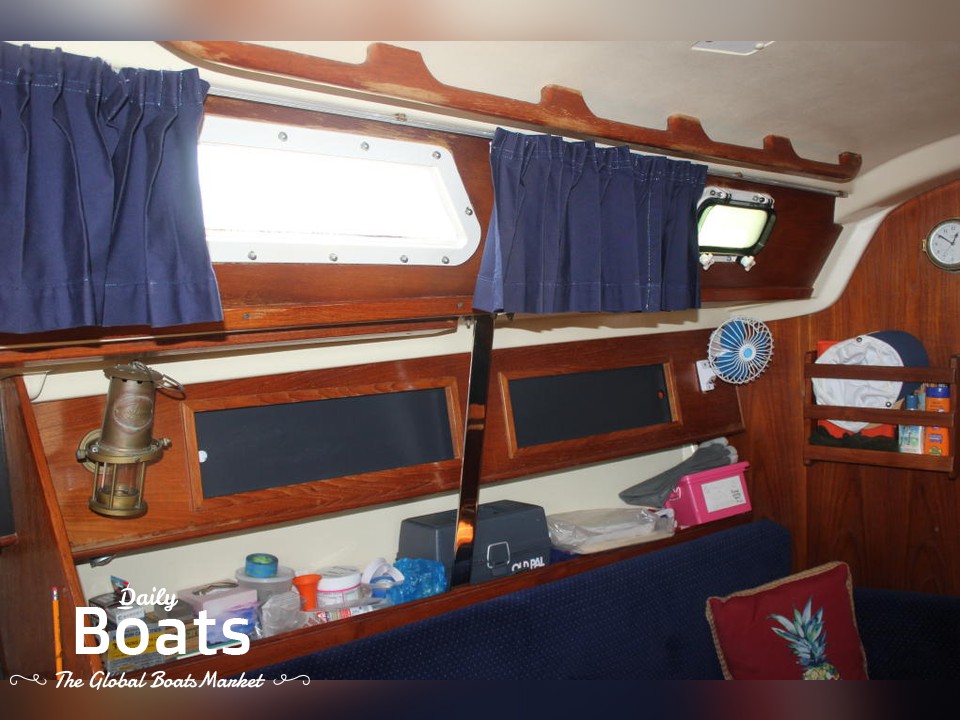 1986 Pearson 33 for sale. View price, photos and Buy 1986 Pearson 33 ...