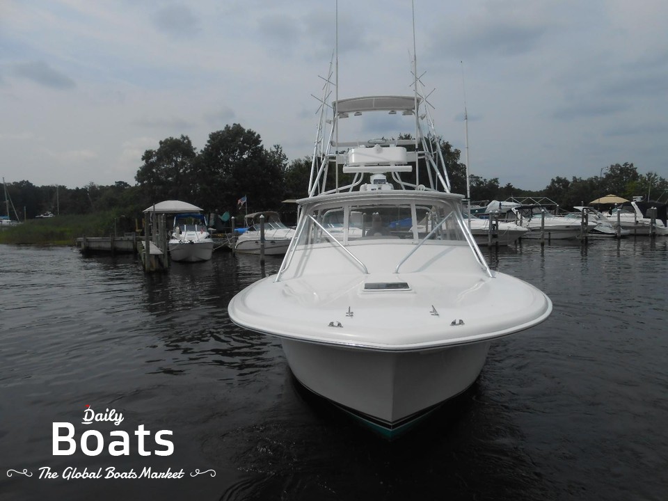 2002 Custom Carolina 36 Seaview Express for sale. View price, photos ...