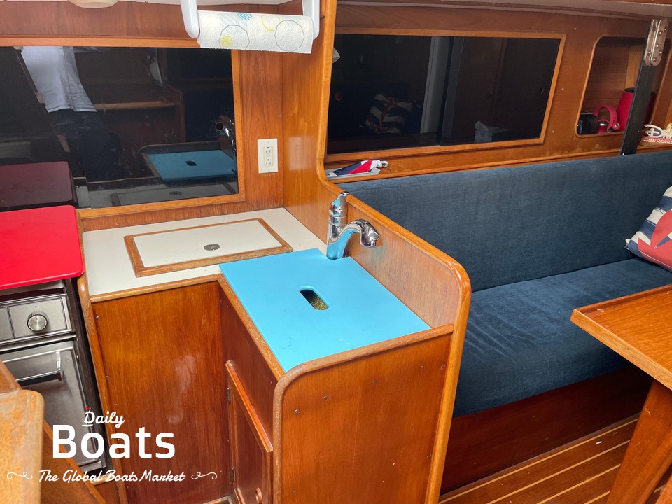 1985 Peterson 37 for sale. View price, photos and Buy 1985 Peterson 37 ...