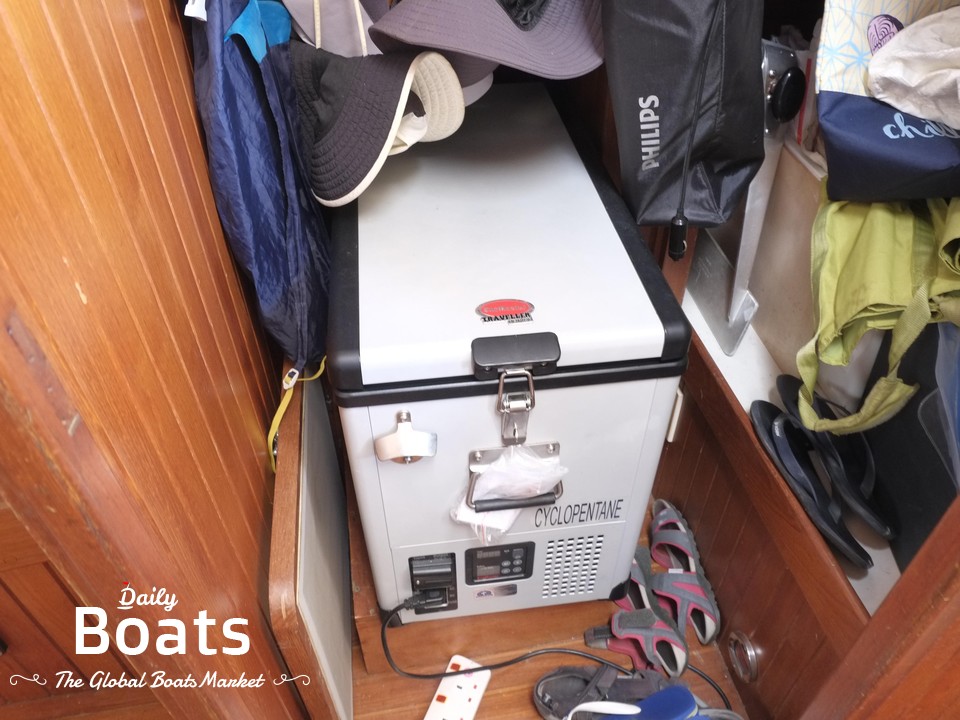 1991 Custom Pacific 40 Three Seas for sale. View price, photos and Buy ...