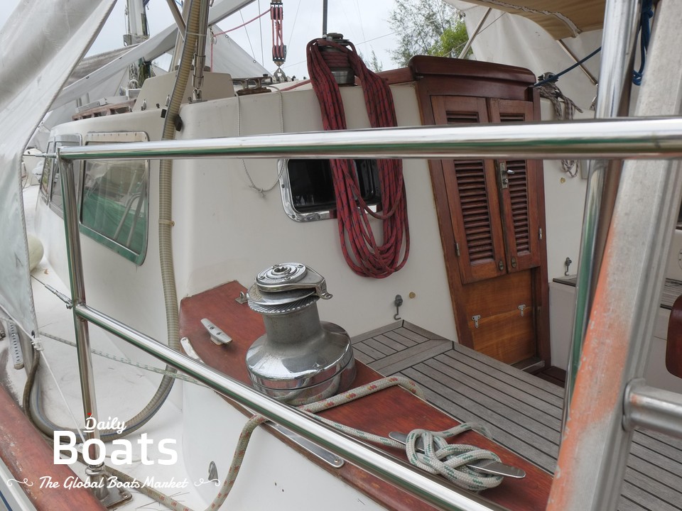 1991 Custom Pacific 40 Three Seas for sale. View price, photos and Buy ...