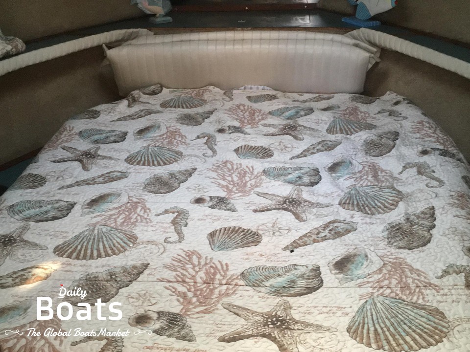 1989 Bayliner 3888 Motoryacht for sale. View price, photos and Buy 1989 ...