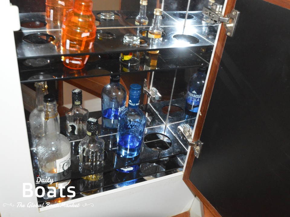 2002 Jupiter 35 Convertible for sale. View price, photos and Buy 2002 ...