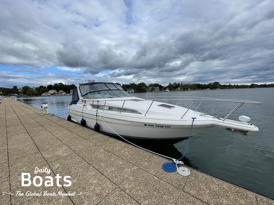 1996 Wellcraft 30 Martinique for sale. View price, photos and Buy 1996 ...