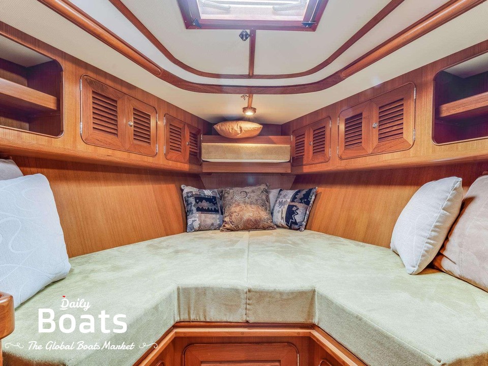 2006 Hylas 49 Center Cockpit for sale. View price, photos and Buy 2006 ...