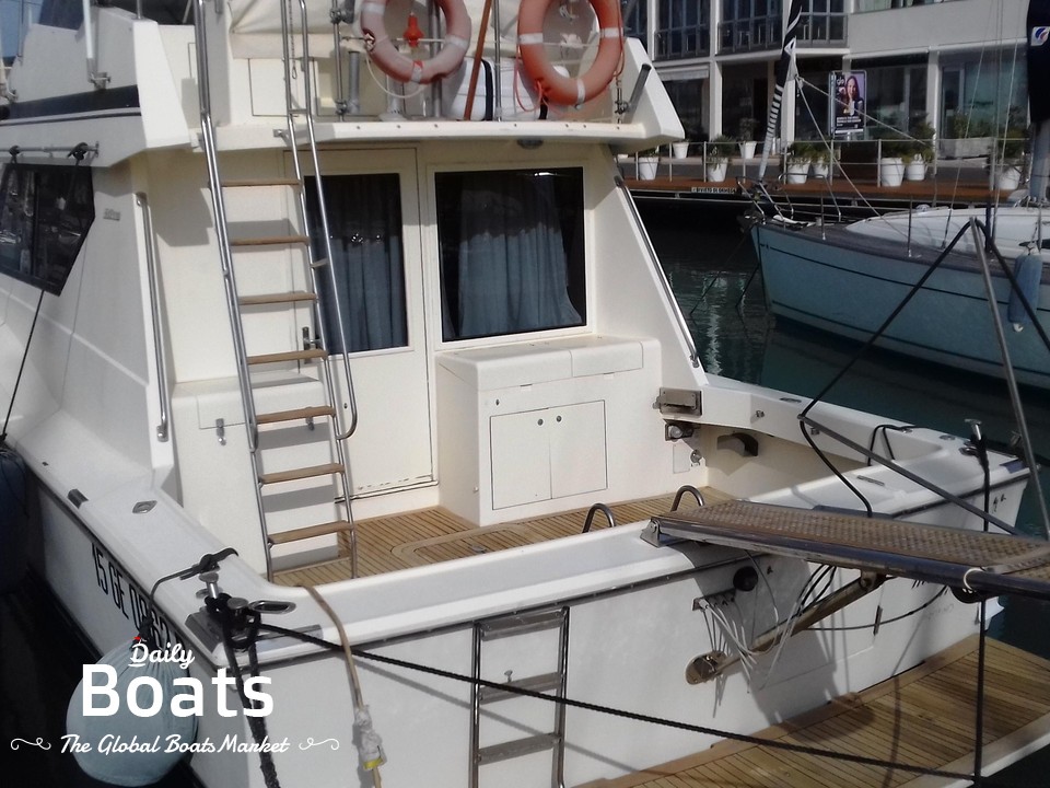 1998 Hatteras 38 Convertible for sale. View price, photos and Buy 1998 ...