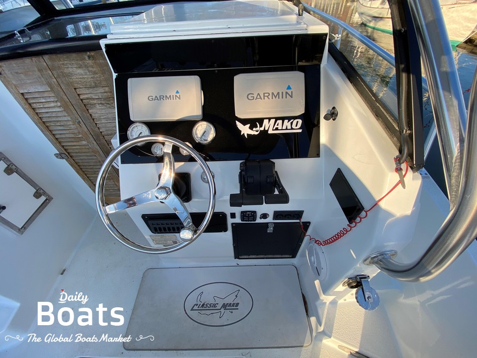 1990 Mako 250 Walkaround for sale. View price, photos and Buy 1990 Mako ...