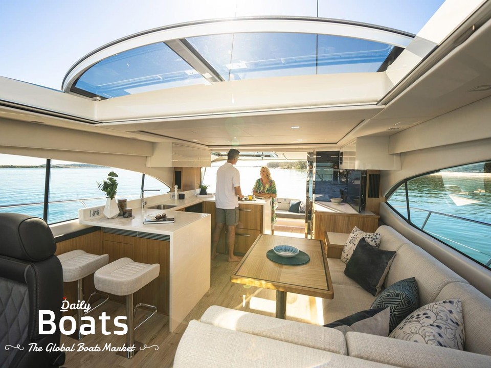 2023 Riviera 5400 Sport Yacht Platinum Edition for sale. View price ...