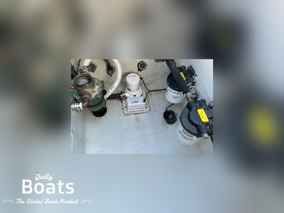 2020 Hunt Yachts Surfhunter 32 for sale. View price, photos and Buy ...