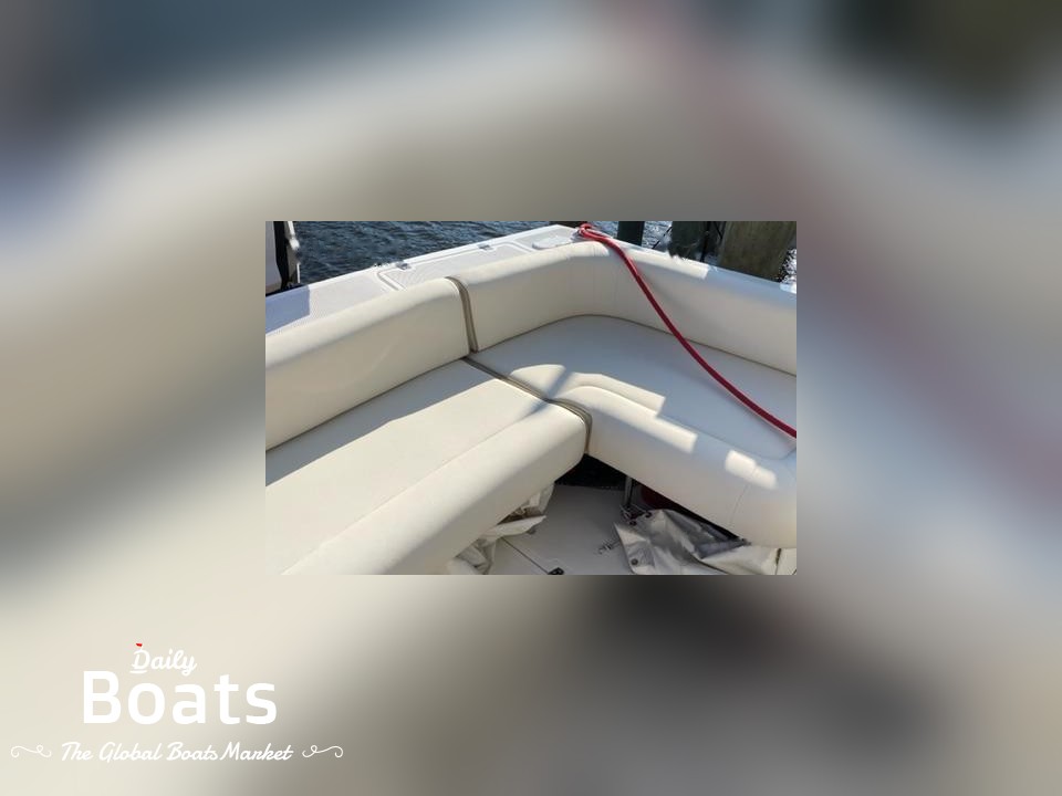 2020 Hunt Yachts Surfhunter 32 for sale. View price, photos and Buy ...