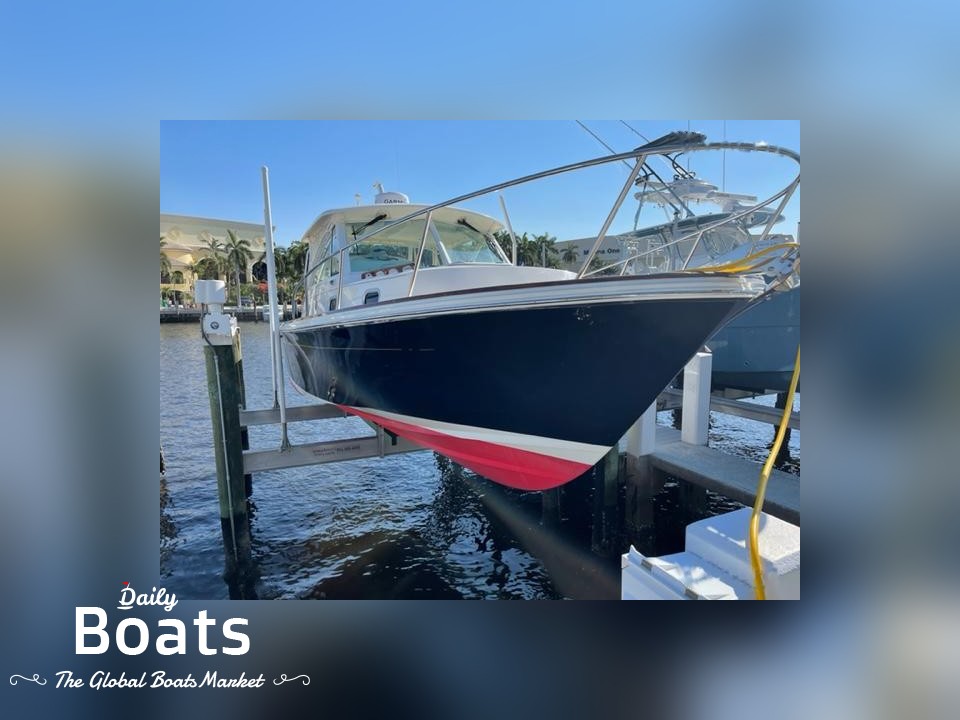 2020 Hunt Yachts Surfhunter 32 for sale. View price, photos and Buy ...