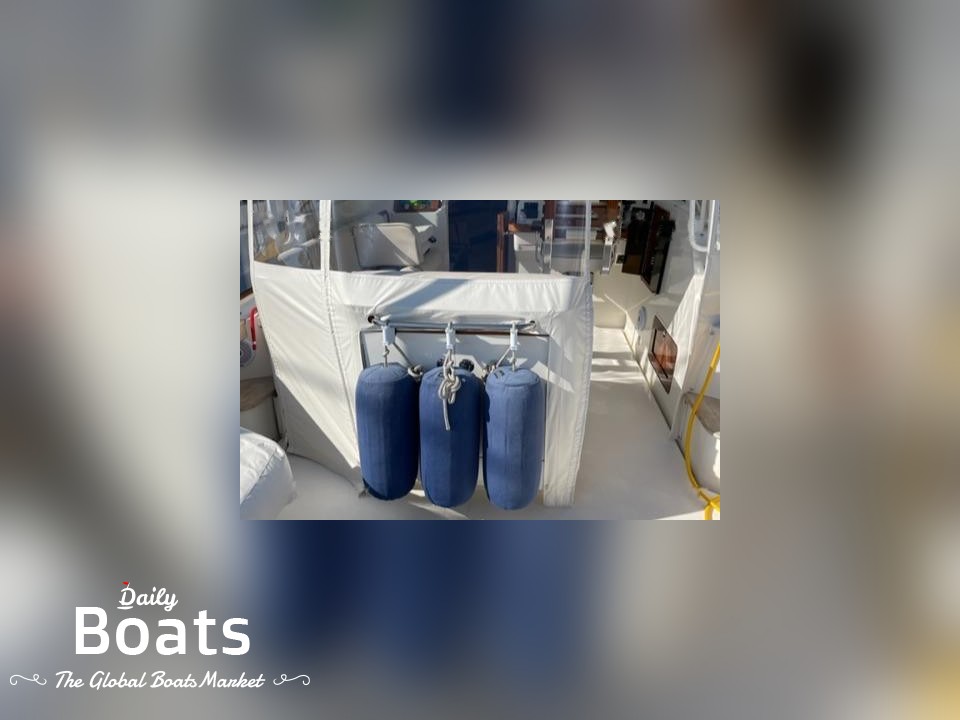 2020 Hunt Yachts Surfhunter 32 for sale. View price, photos and Buy ...