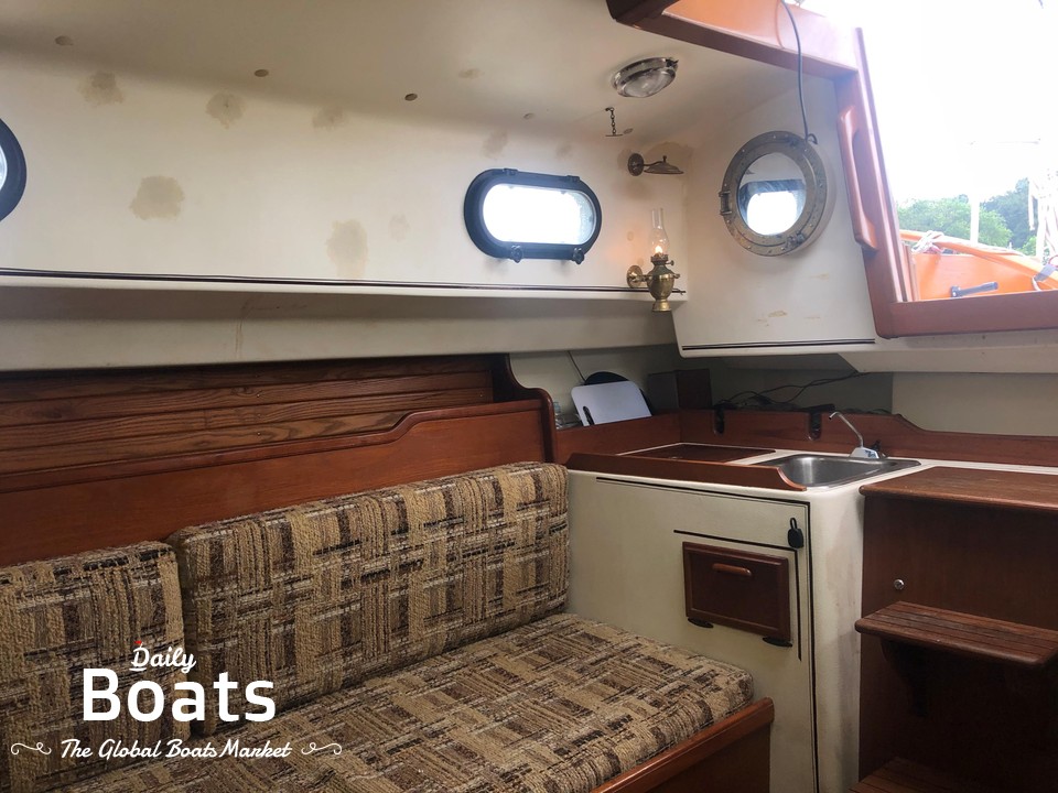1983 Cape Dory 27 for sale. View price, photos and Buy 1983 Cape Dory ...