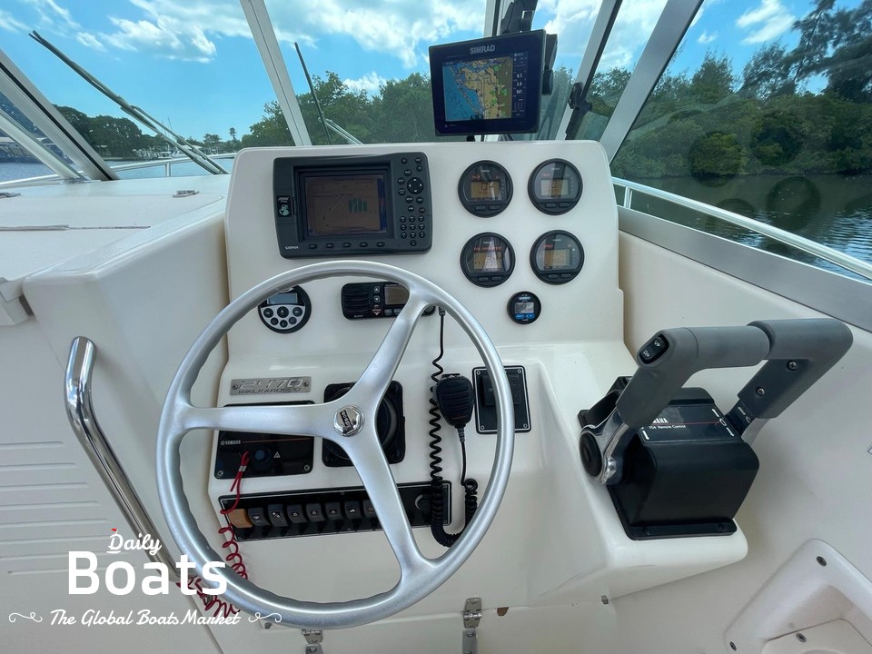 2005 Pursuit 2470 Walkaround for sale. View price, photos and Buy 2005 ...