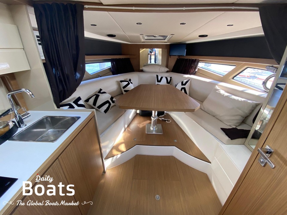 2014 Azimut Atlantis 34 for sale. View price, photos and Buy 2014 ...