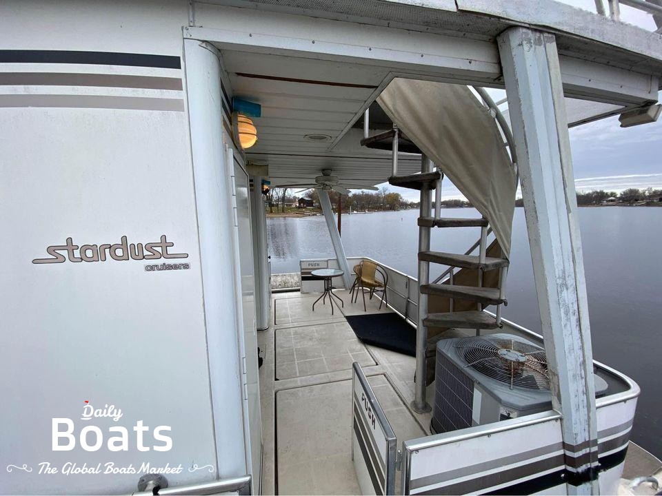 2004 Stardust Cruisers Houseboat for sale. View price, photos and Buy ...