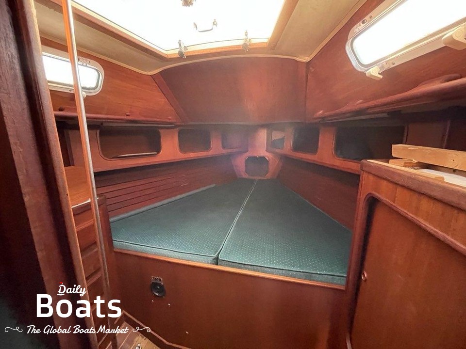 1983 Islander 40 for sale. View price, photos and Buy 1983 Islander 40 ...