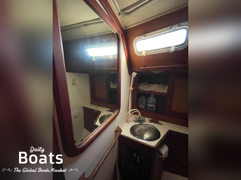 1983 Islander 40 for sale. View price, photos and Buy 1983 Islander 40 ...