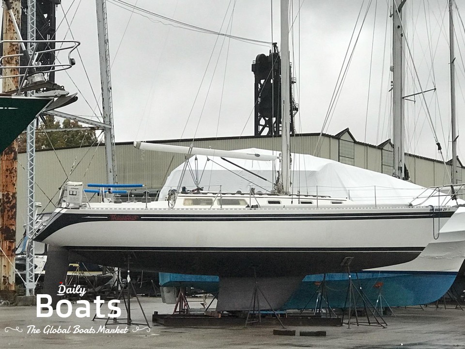 1983 Islander 40 for sale. View price, photos and Buy 1983 Islander 40 ...