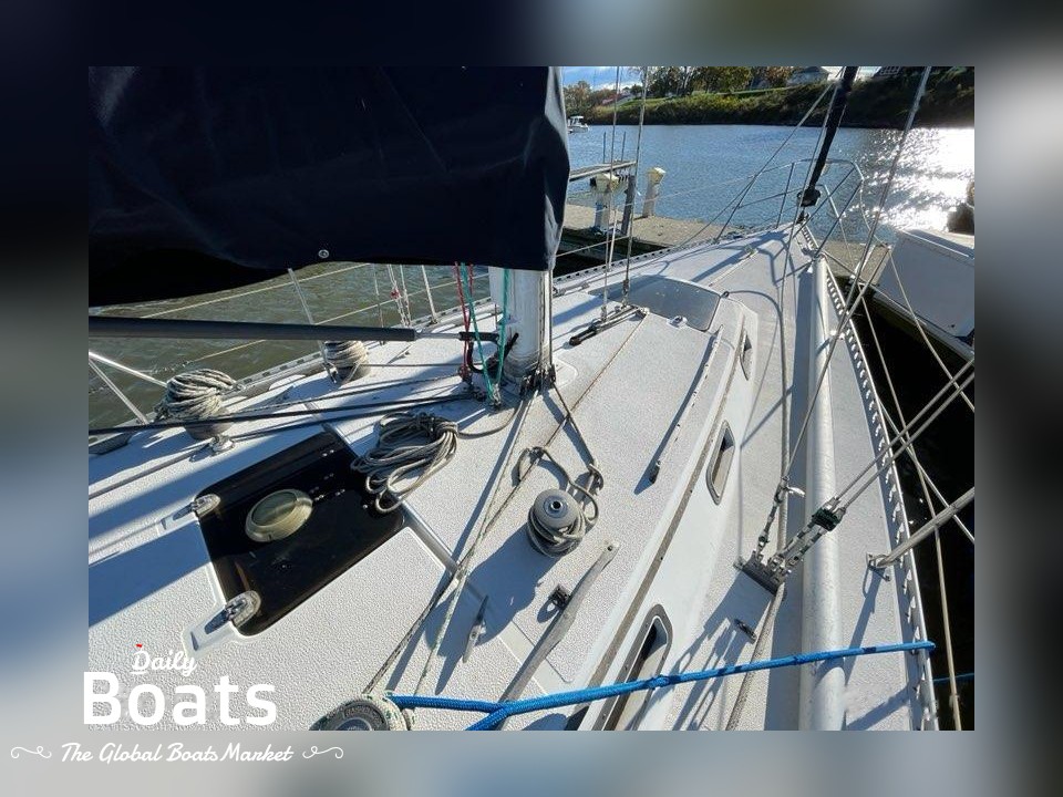 1983 Islander 40 for sale. View price, photos and Buy 1983 Islander 40 ...