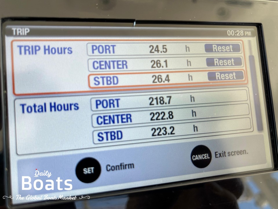 2018 Everglades 360 Lxc for sale. View price, photos and Buy 2018 ...