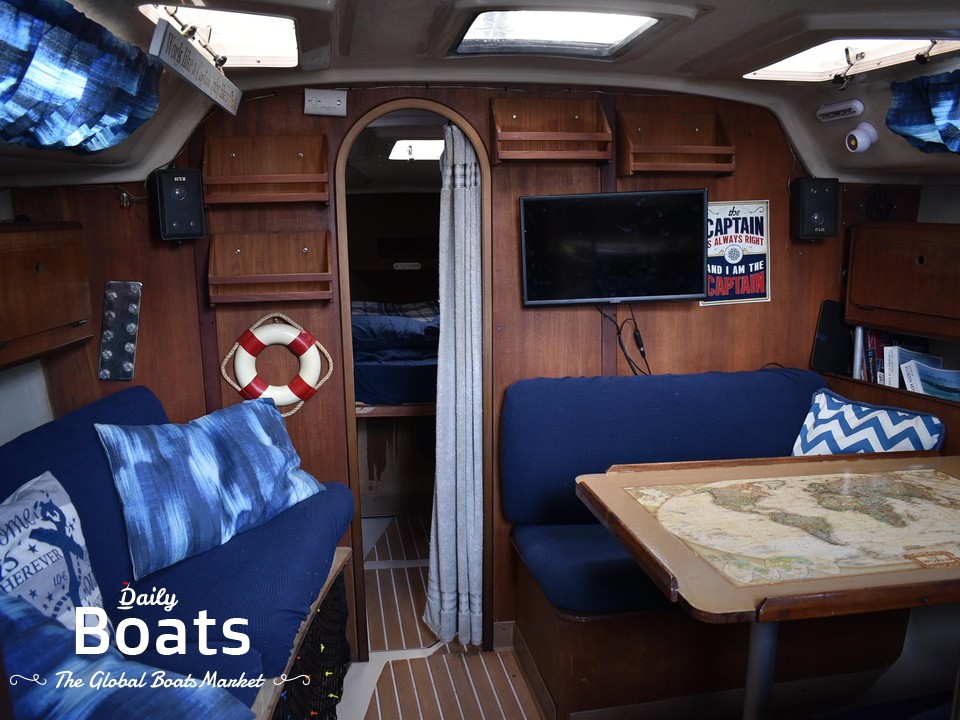 1989 Hunter 33.5 for sale. View price, photos and Buy 1989 Hunter 33.5 ...