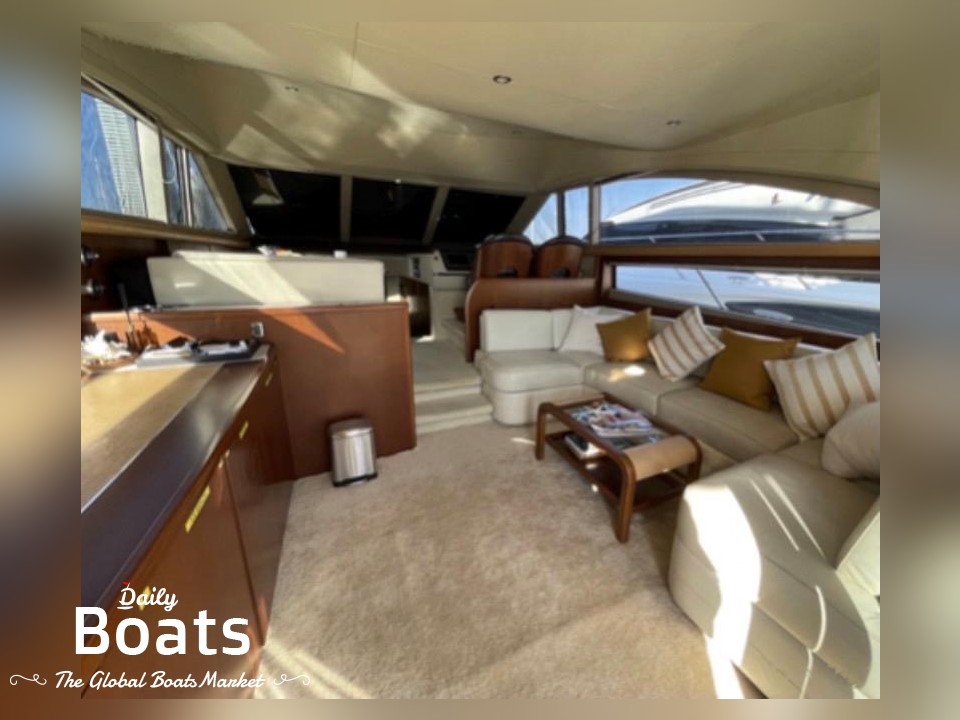 2011 Princess 54 Flybridge à vendre. Voir le prix, les photos et ...