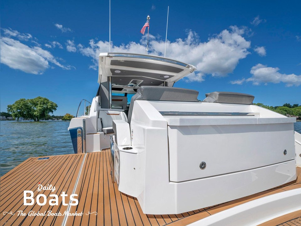 2021 Tiara Yachts 43 Le for sale. View price, photos and Buy 2021 Tiara ...