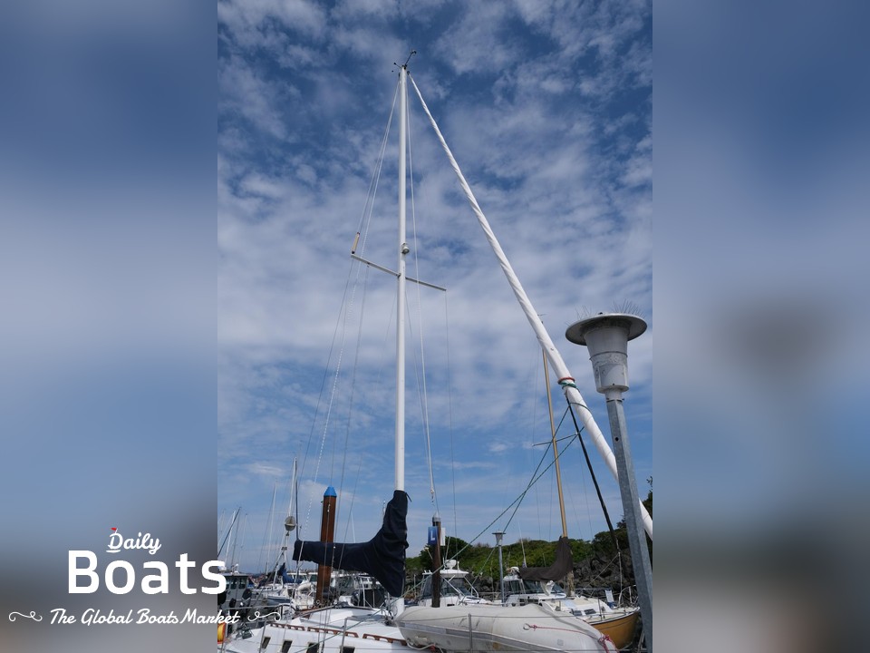1983 Lancer Sloop 36 for sale. View price, photos and Buy 1983 Lancer ...