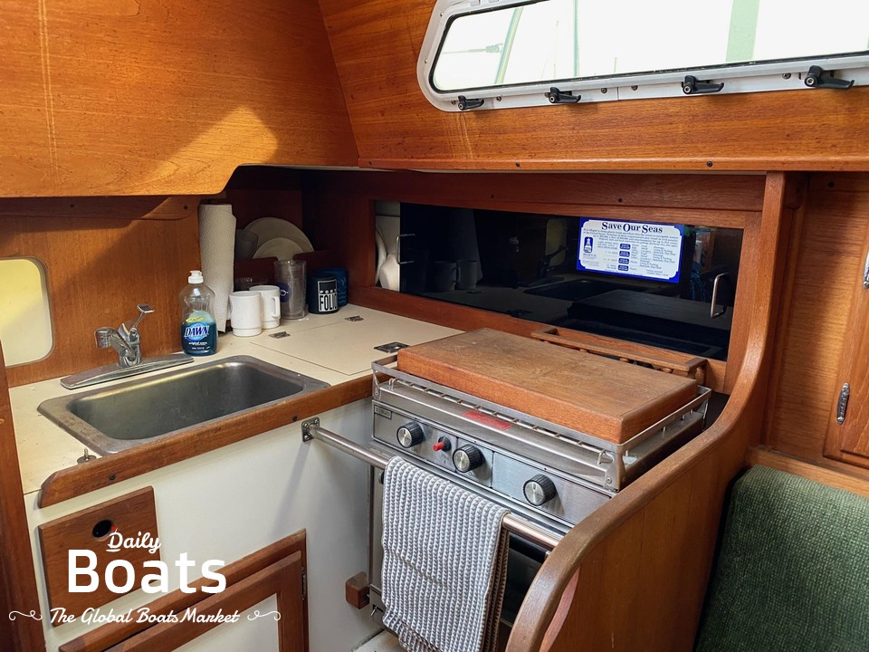 1987 Freedom 30 for sale. View price, photos and Buy 1987 Freedom 30 ...