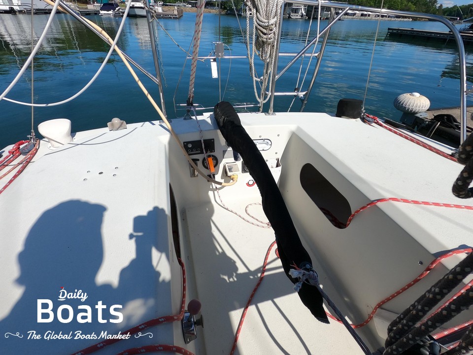 1981 Mirage Yachts Kirby 30 for sale. View price, photos and Buy 1981 ...