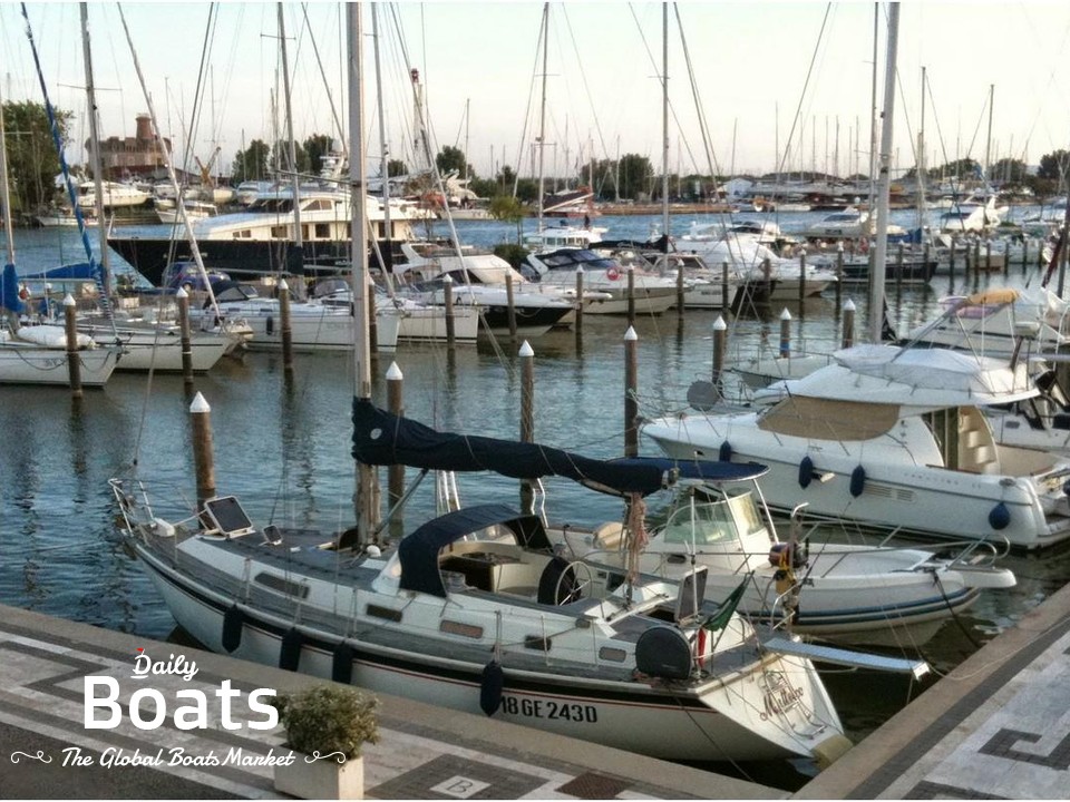 1990 Westerly 38 Oceanranger for sale. View price, photos and Buy 1990 ...