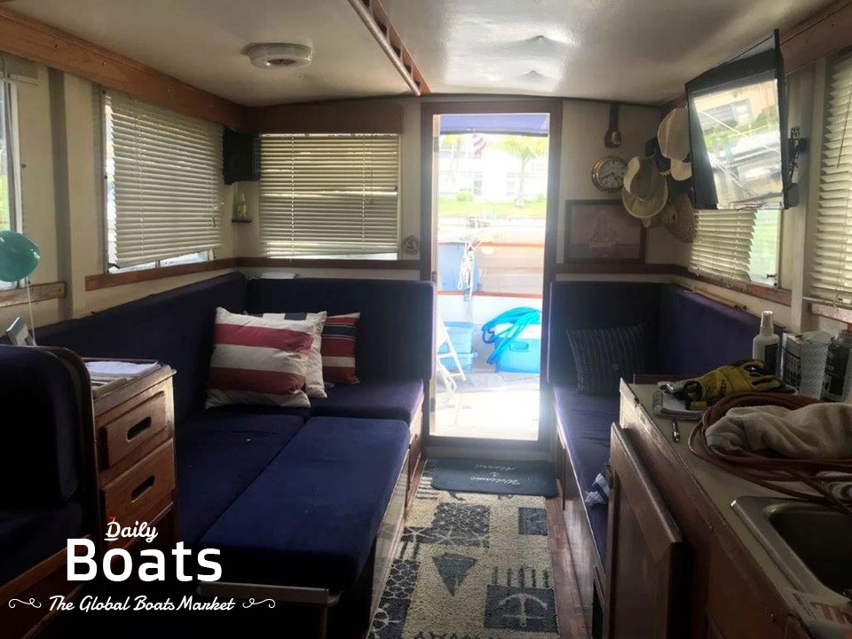 1976 Grand Banks 32 Sedan Trawler Hull #559 for sale. View price ...
