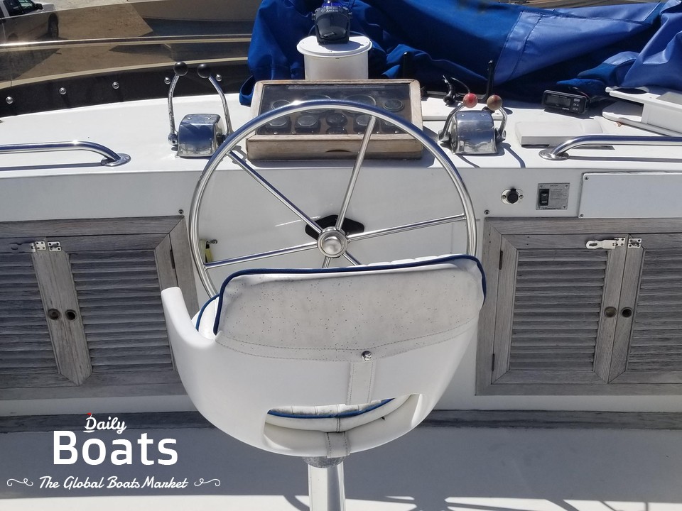 1984 Present Yachts 38 Double Cabin for sale. View price, photos and ...