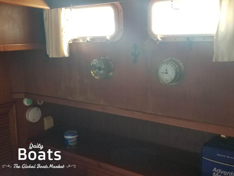 1984 Present Yachts 38 Double Cabin for sale. View price, photos and ...