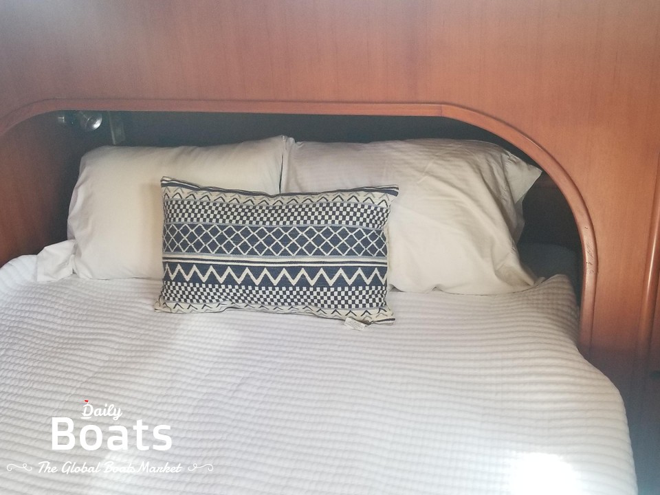 1984 Present Yachts 38 Double Cabin for sale. View price, photos and ...