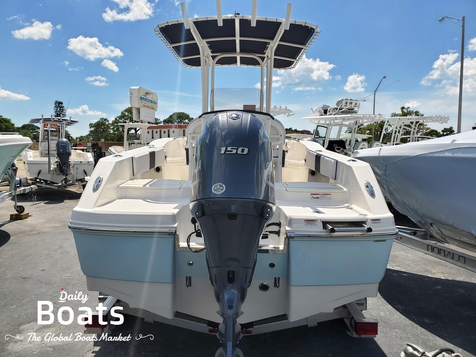 2022 Robalo R200 Center Console for sale. View price, photos and Buy ...