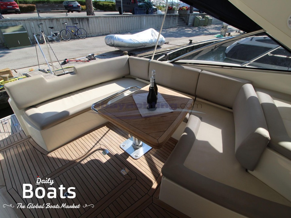 2010 Azimut Atlantis 40 Ht for sale. View price, photos and Buy 2010 ...