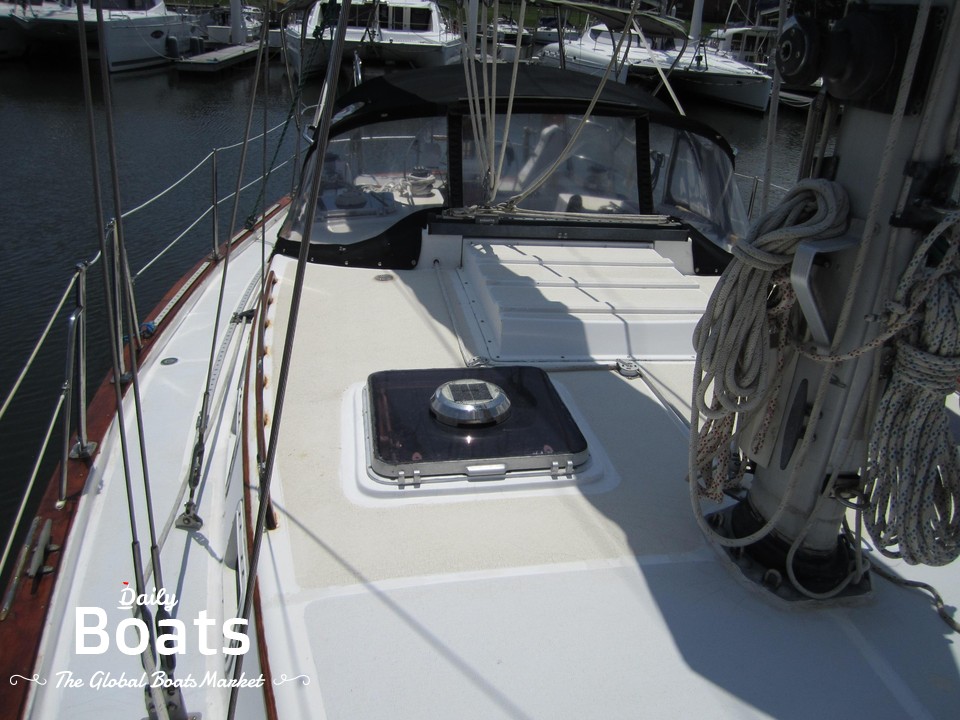 1984 Endeavour 38 for sale. View price, photos and Buy 1984 Endeavour ...