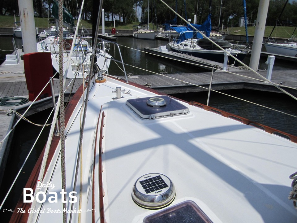1984 Endeavour 38 for sale. View price, photos and Buy 1984 Endeavour ...